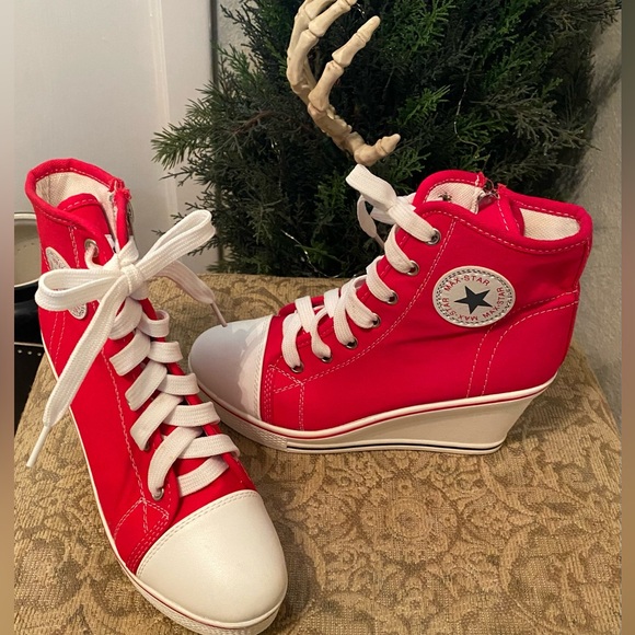 Max Star Post Yufu | Shoes | Max Star Post Yufu Wedge Heel Platform ...